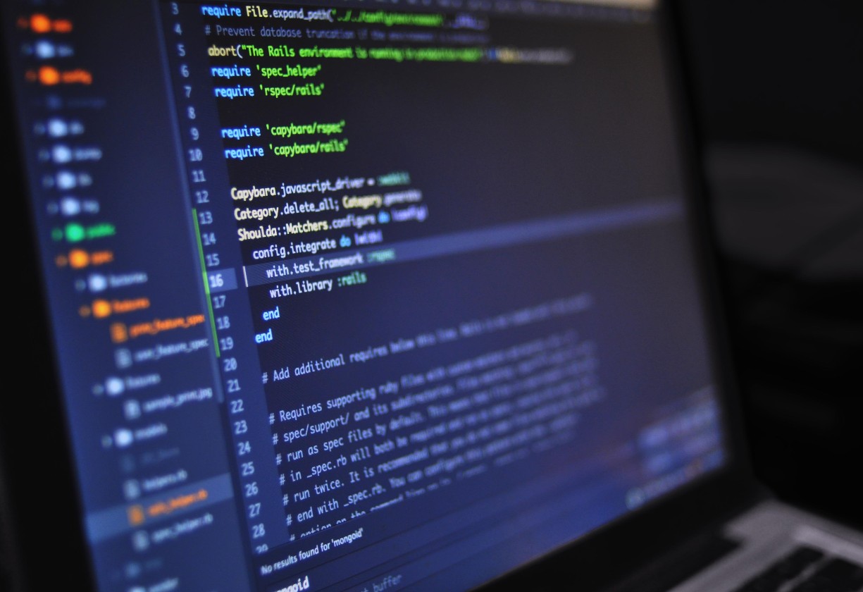 Conheça os caminhos para organizar a base de dados da sua empresa - CM